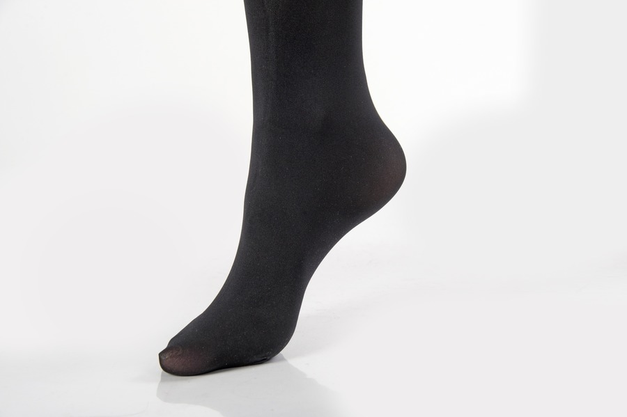 Wooti MESSICANA 100 Den Opaque Strip Panty Tights (Hoseiree.com)