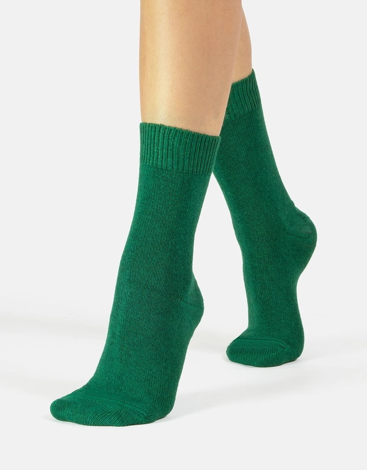 Cette Natural Fiber Socks ( Cashmere, Merino Wool) (Hoseiree.com)